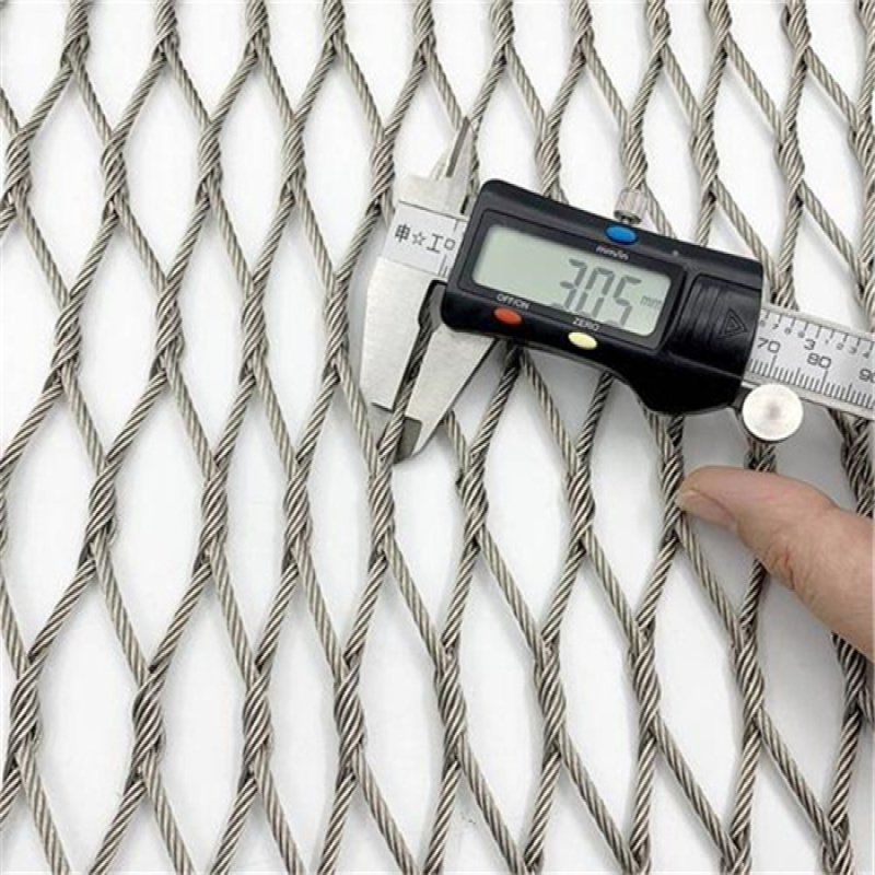 Wire Rope Mesh Net: A Versatile Material for Various Industries